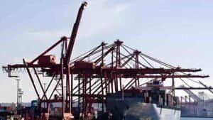 How to Choose the Right Wire Rope for Crane Operation - SICHwirerope